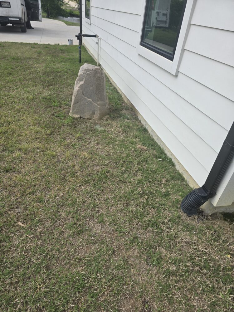 Fiber Cement vs. Vinyl Siding: TX Guide